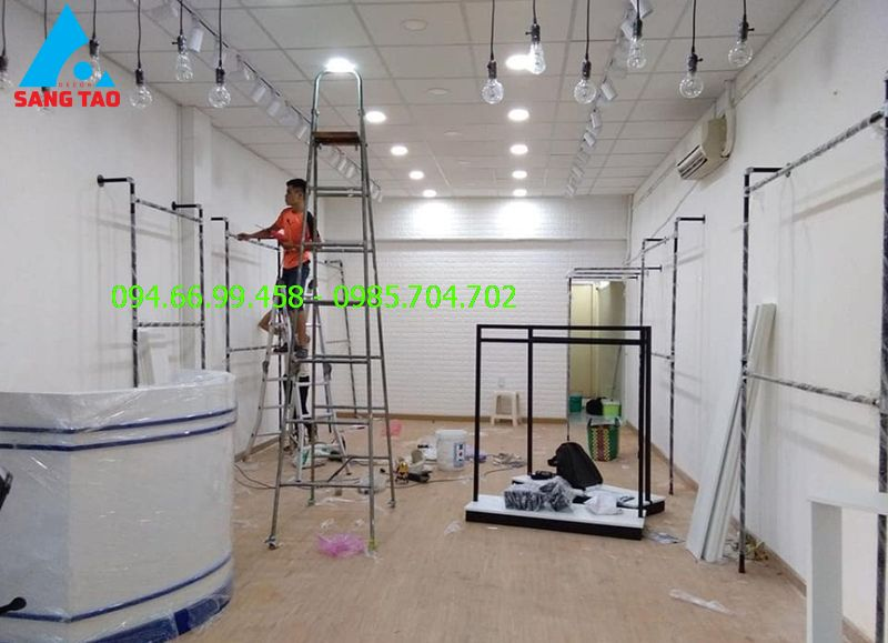 Thiết kế thi công shop thời trang